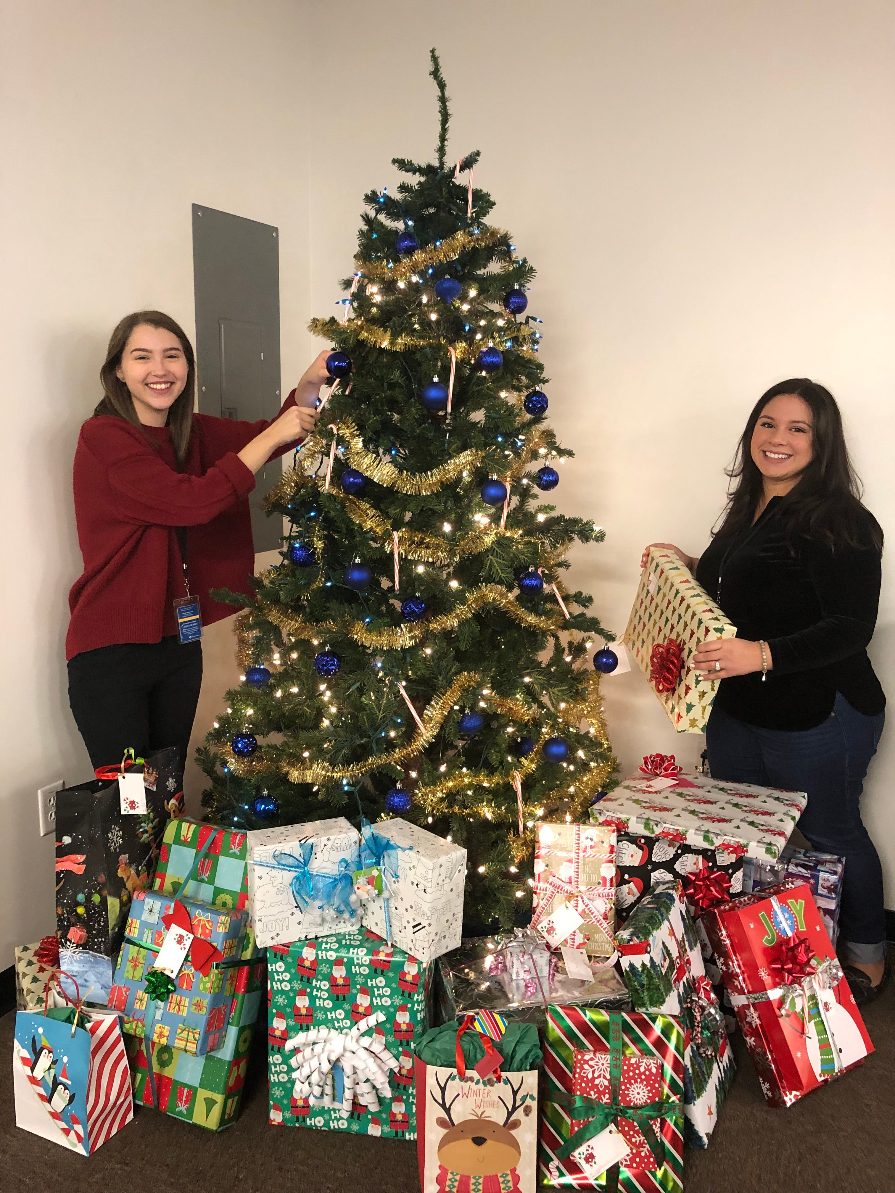 Liberty Utilities Employees Get In The Giving Spirit